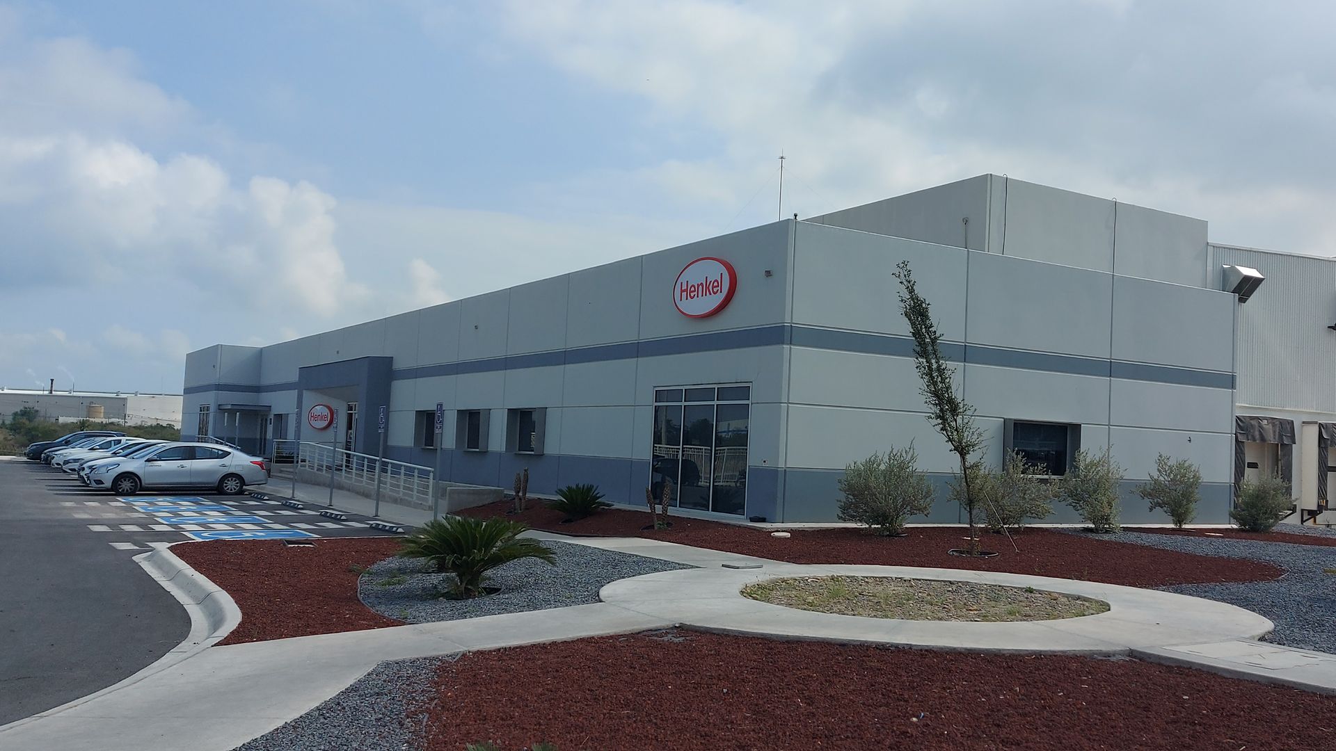 Henkel inaugura nueva planta de adhesivos en México